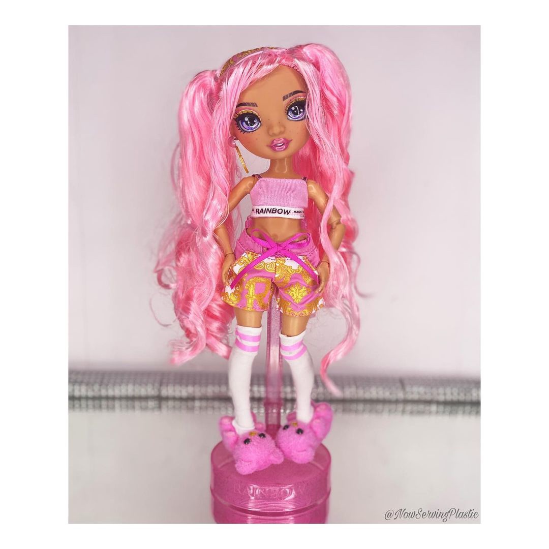 Rainbow High Slumber Party dolls: Marisa Golding, Brianna Dulce, Robin ...