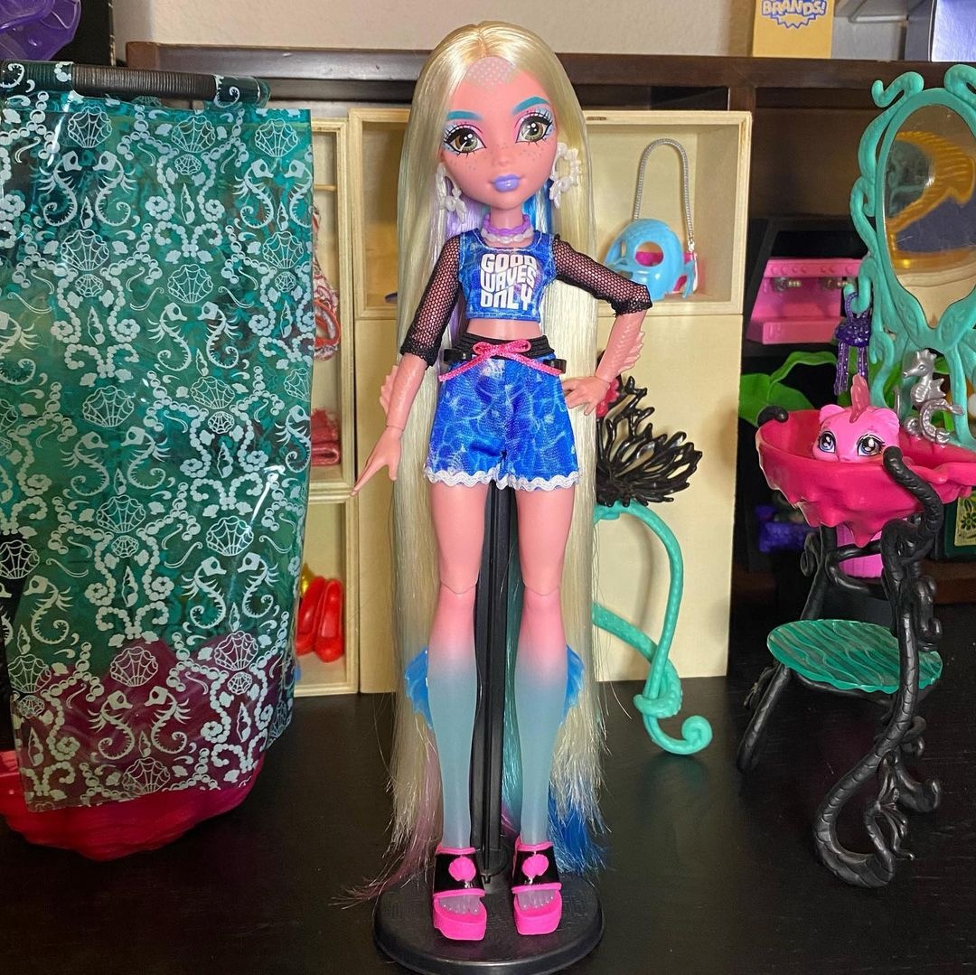 Monster High Lagoona Blue Spa Day playset with doll - YouLoveIt.com
