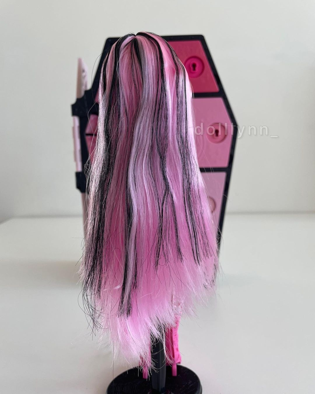 Monster High Skulltimate Secrets series 2 Fearidescent 2023 dolls ...