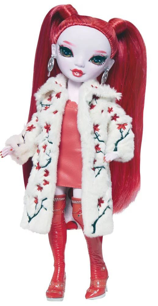 Shadow High series 3 dolls: Berrie Skies, Pinkie James, Rosie Redwood ...