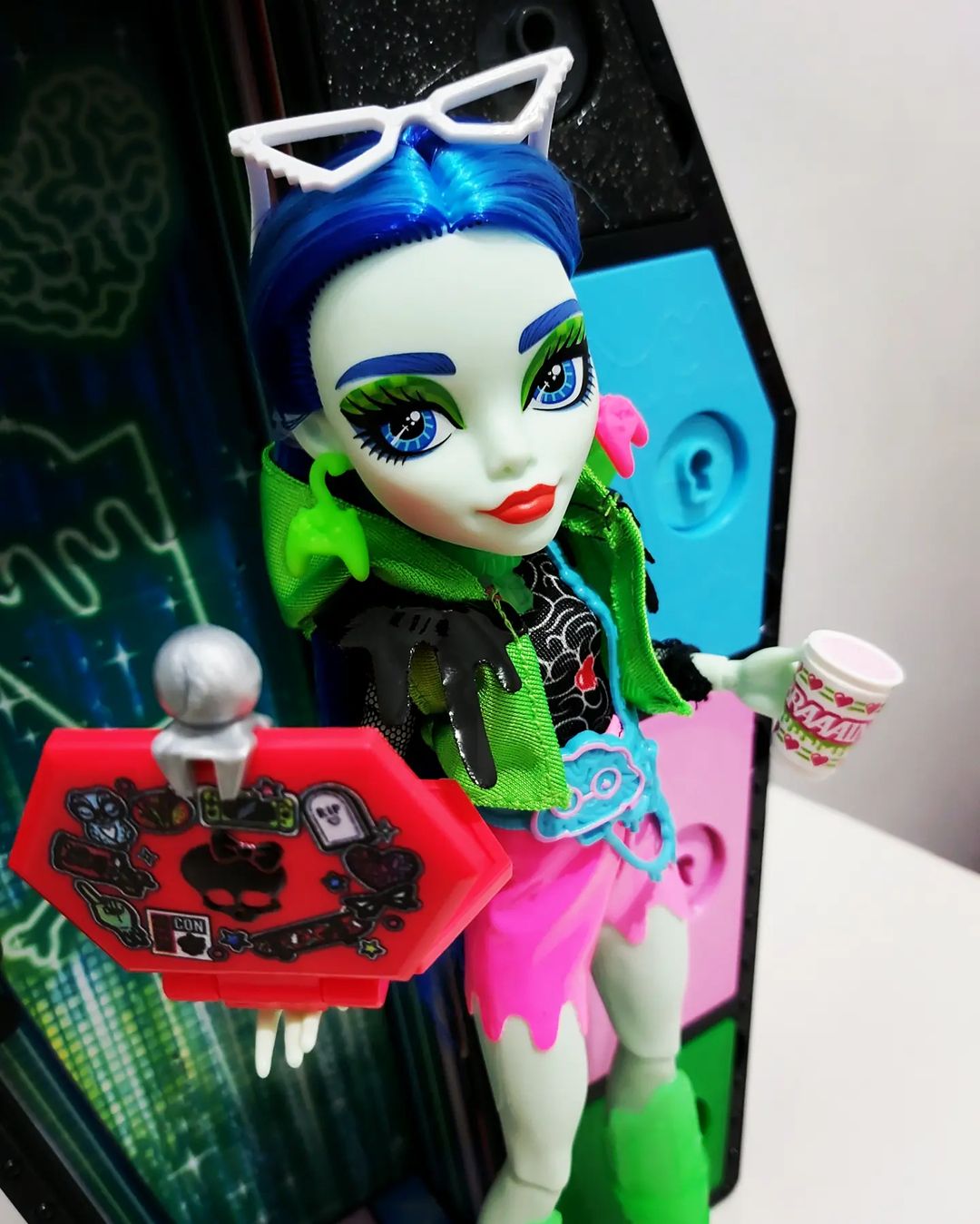 Monster High Skulltimate Secrets Neon Frights series 3 dolls - YouLoveIt.com