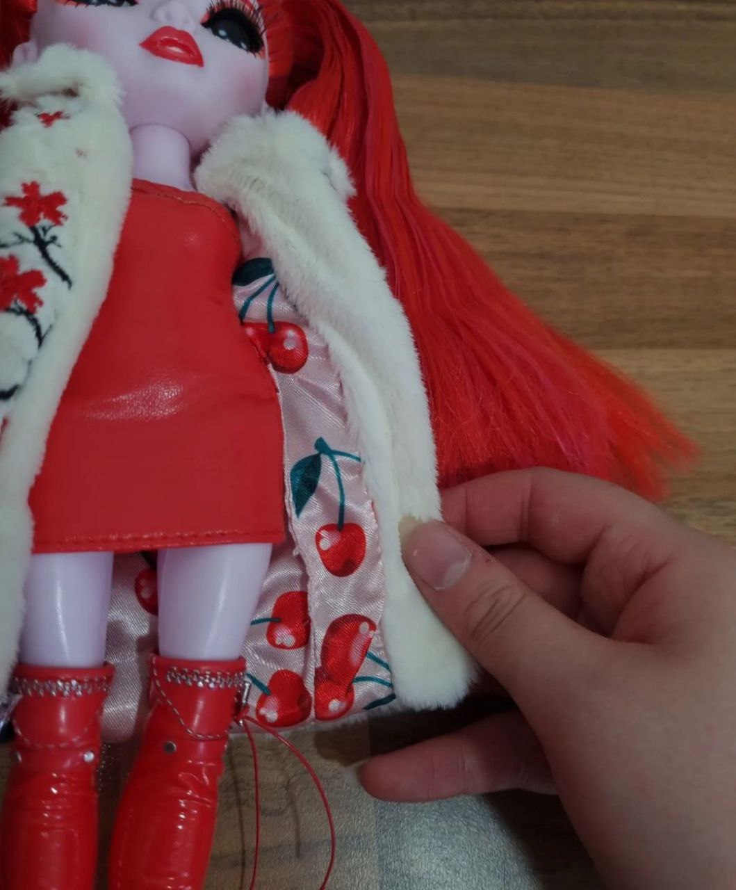 Shadow High series 3 dolls: Berrie Skies, Pinkie James, Rosie Redwood ...