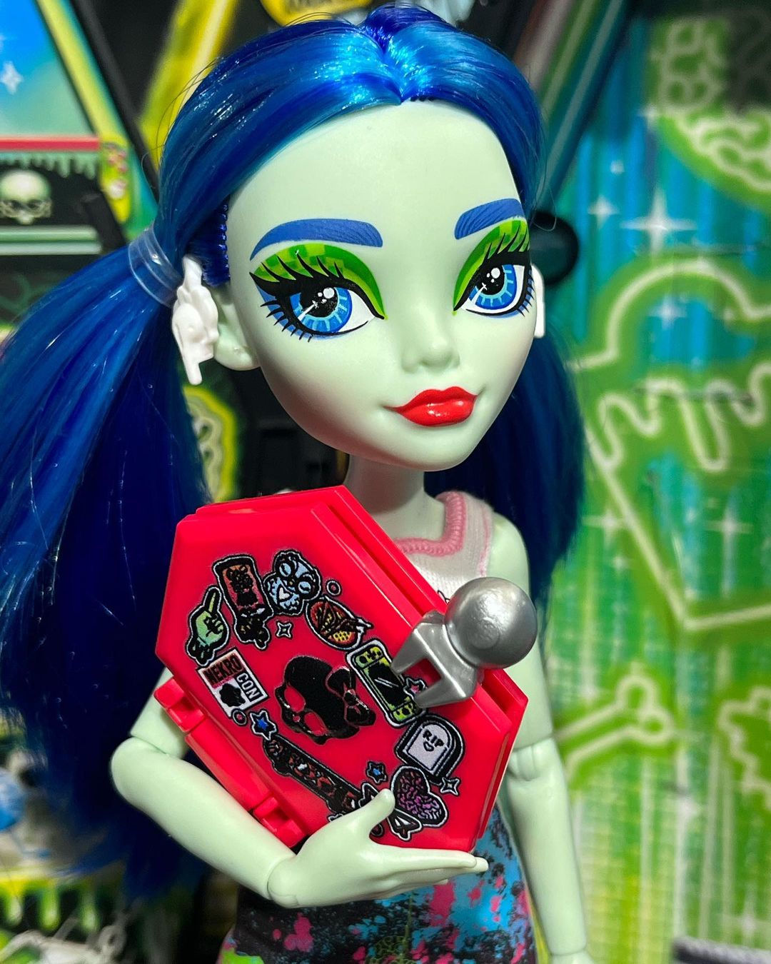 Monster High Skulltimate Secrets Neon Frights series 3 dolls ...
