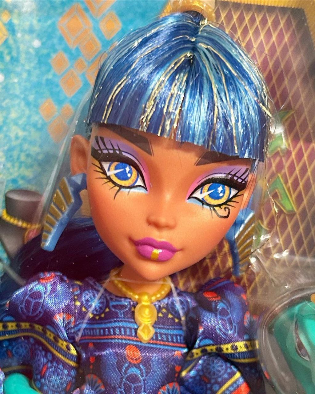 Monster High Faboolous Pets Beasties at the Maul and Cleo dolls ...