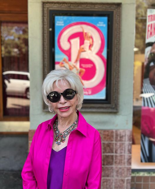 Barbie Signature Isabel Allende doll - YouLoveIt.com