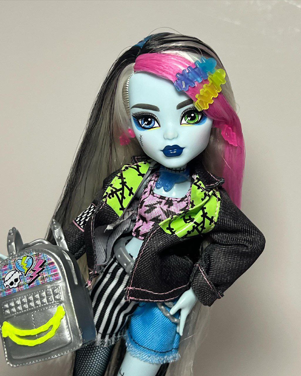 New Monster High Core Refresh Frankie Stein, Lagoona Blue and Cleo de ...