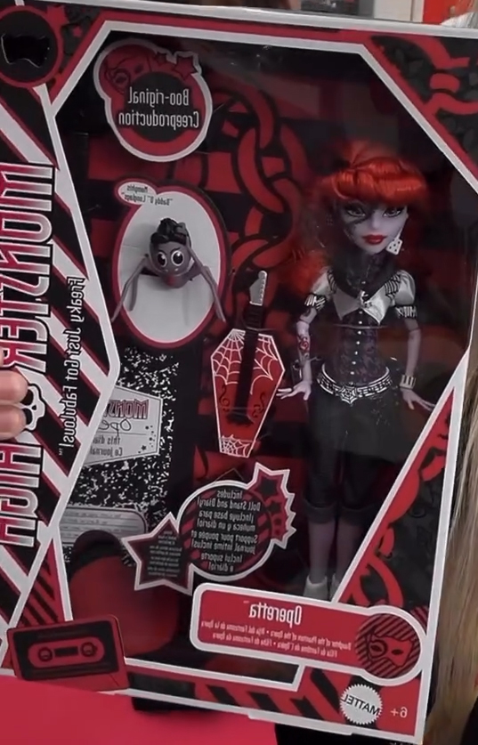 Monster High Creeproductions Toralei Stripe, Meowlody & Pursephone ...