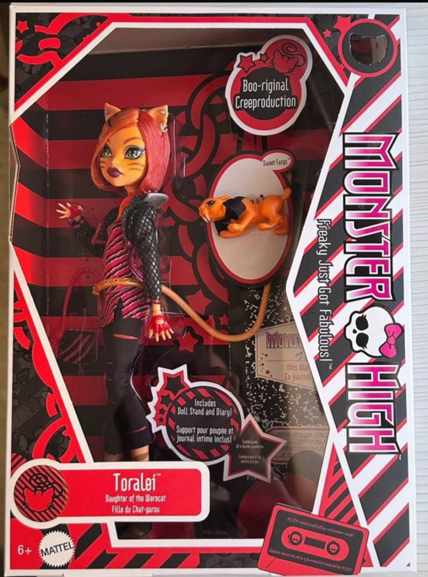 Monster High Creeproductions Toralei Stripe, Meowlody & Pursephone ...