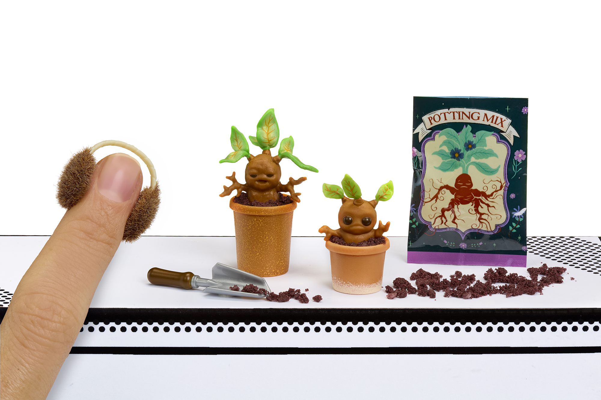 MGA's Miniverse Make It Mini Harry Potter Back to Hogwarts - YouLoveIt.com