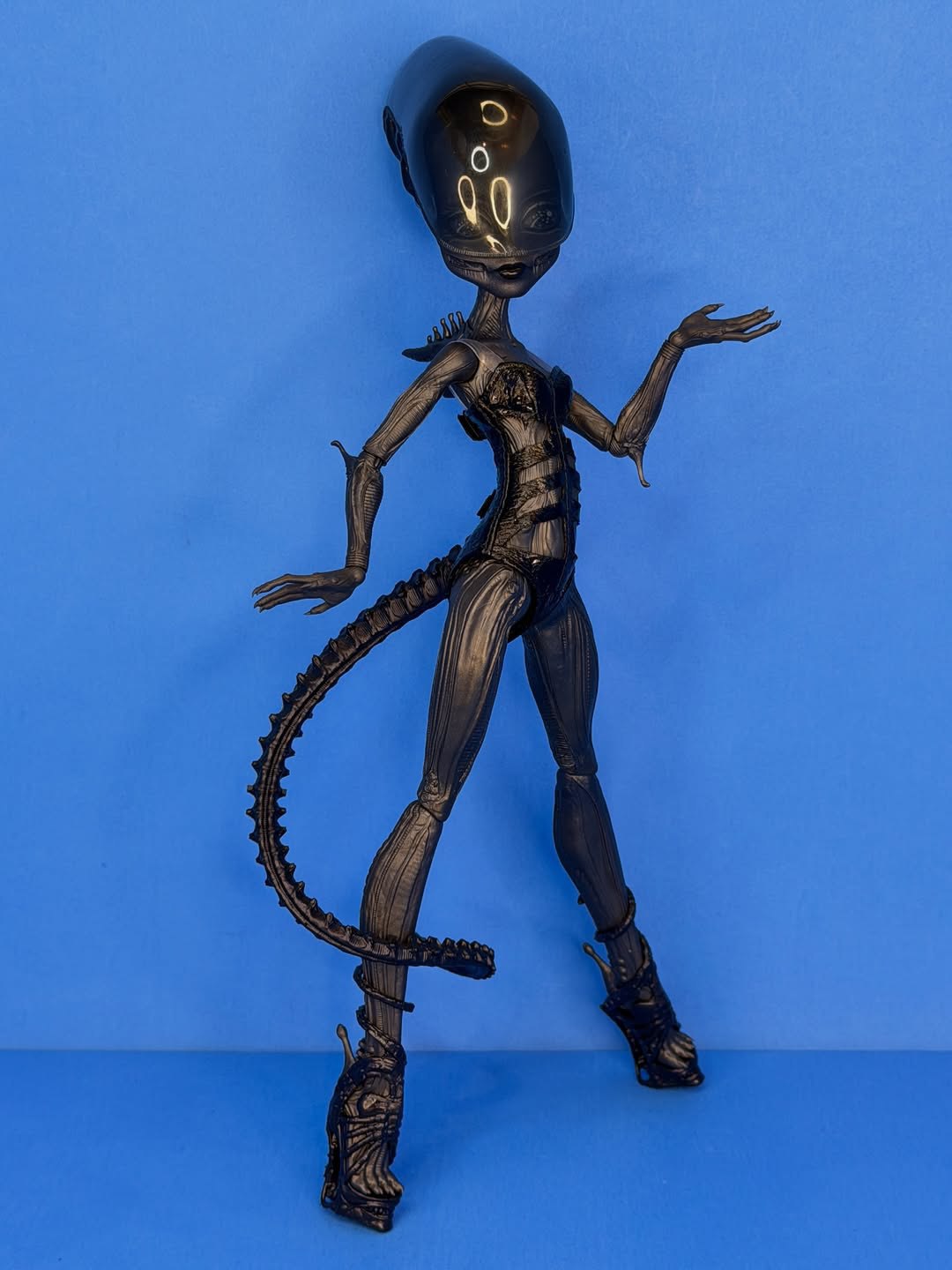 Monster High x Alien Skullector Xenomorph doll - YouLoveIt.com