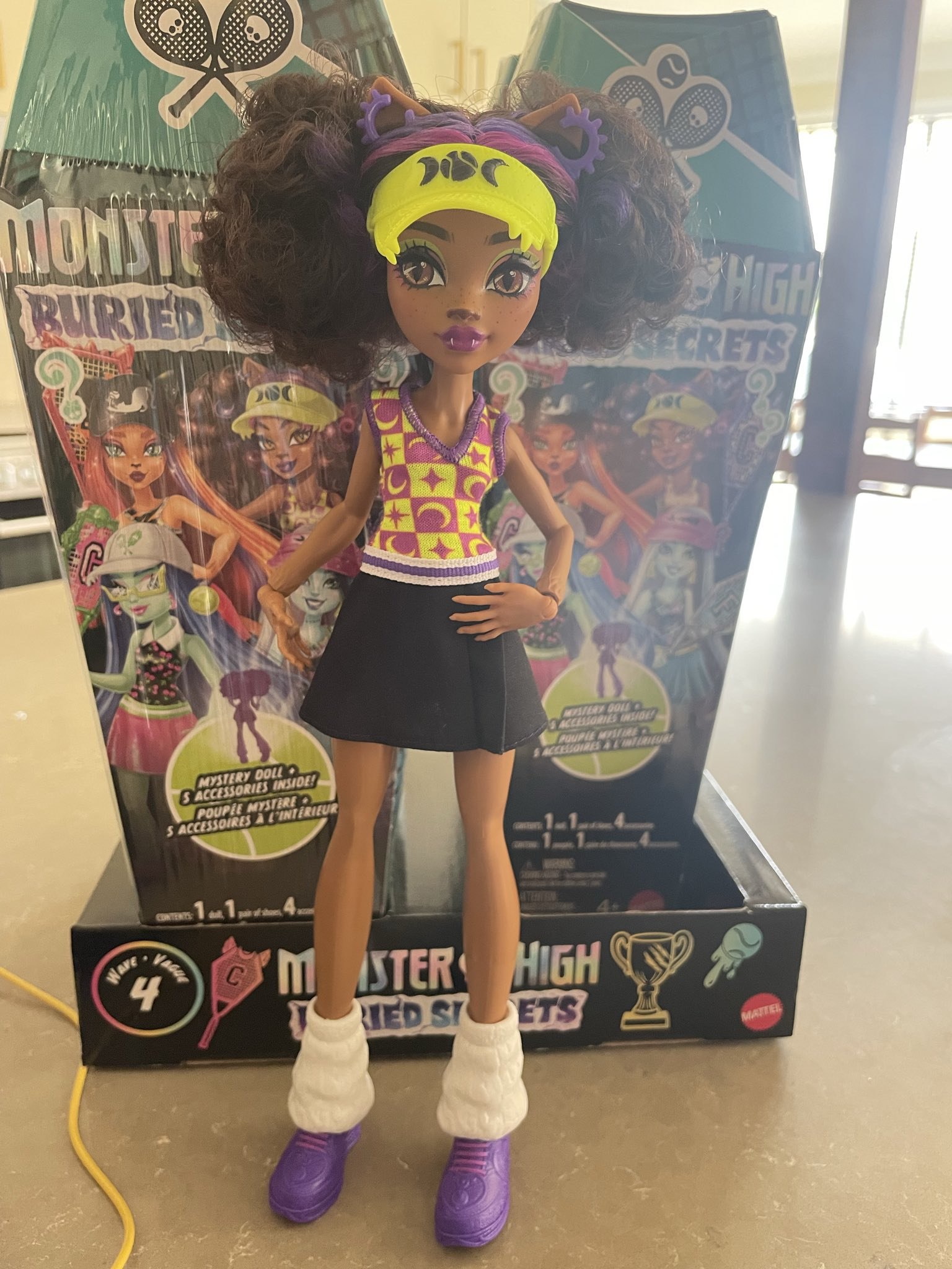 Monster High Buried Secrets 4 Courtside Fang-Out dolls - YouLoveIt.com