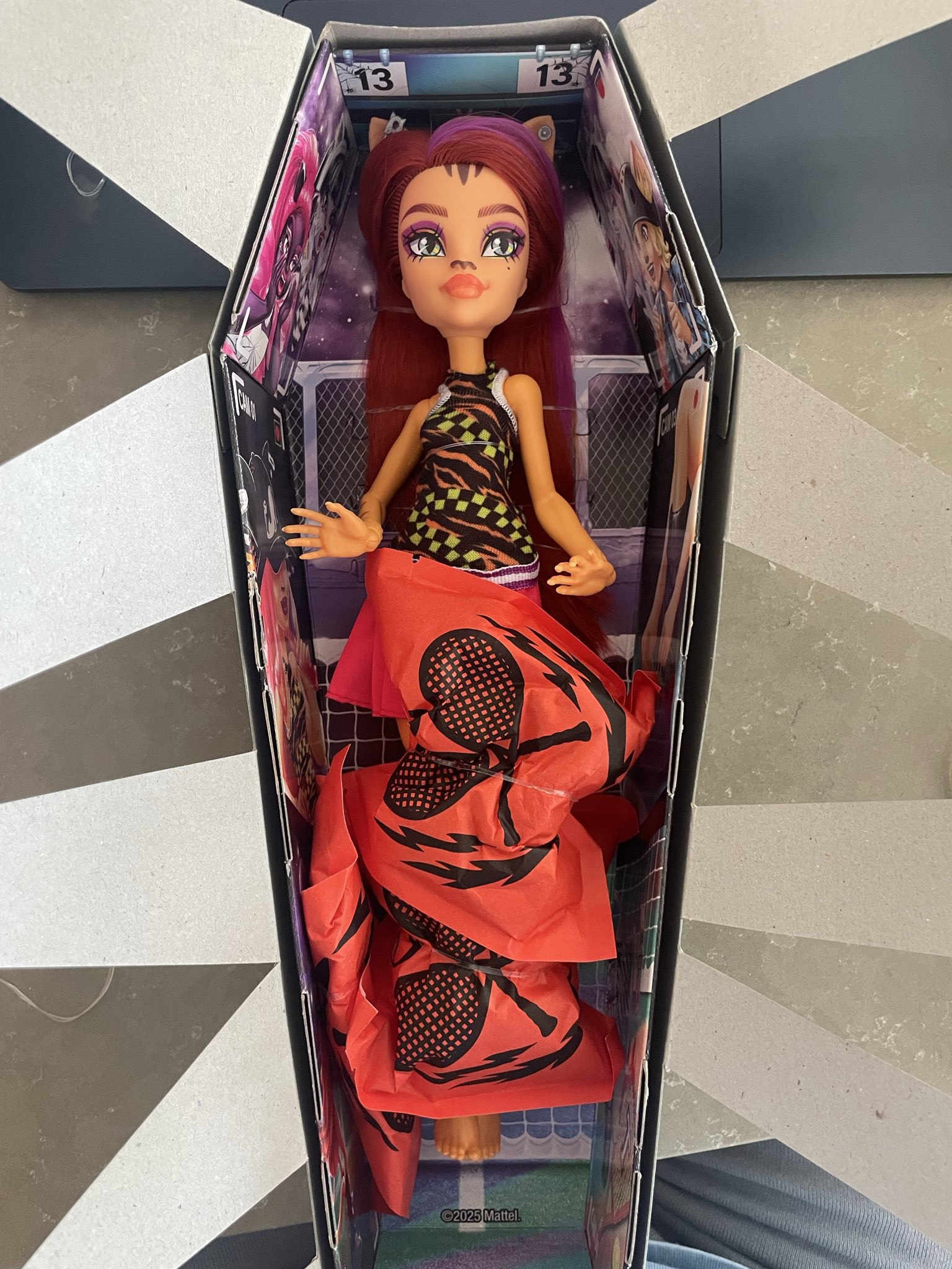 Monster High Buried Secrets 4 Courtside Fang-Out dolls - YouLoveIt.com
