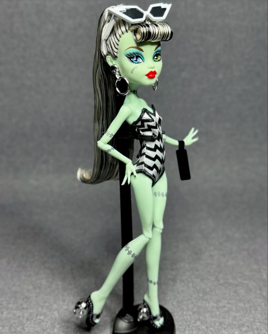 Monster High x Barbie Frankie Stein Barbie Mattel 80th Anniversary doll ...